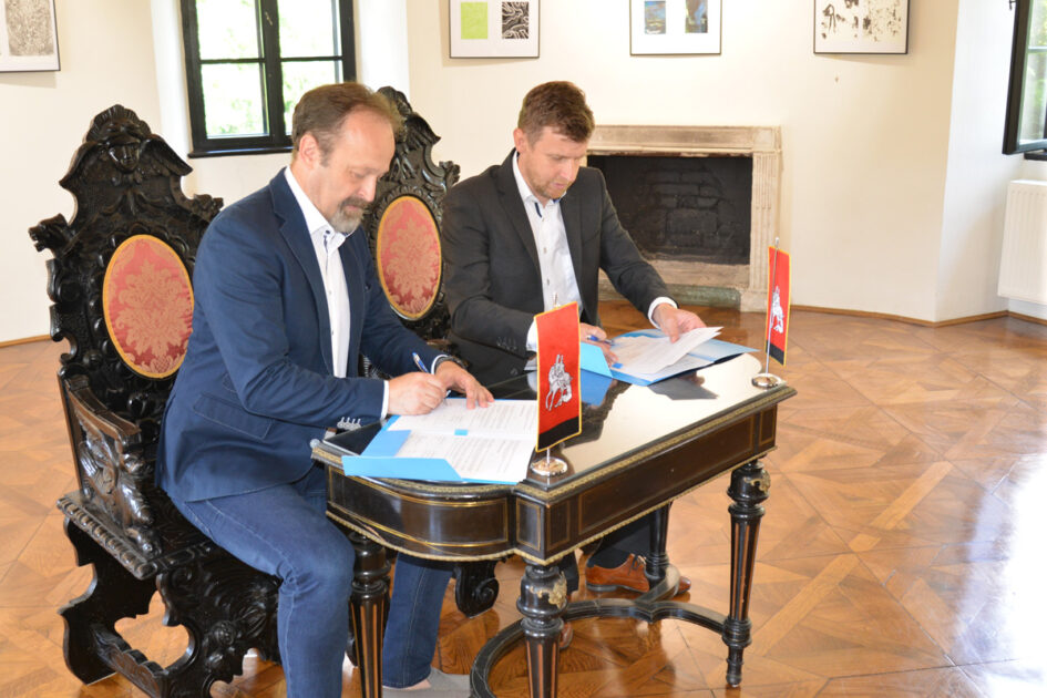 Občina Šmartno pri Litiji uvaja napredne storitve pametnega mesta ...