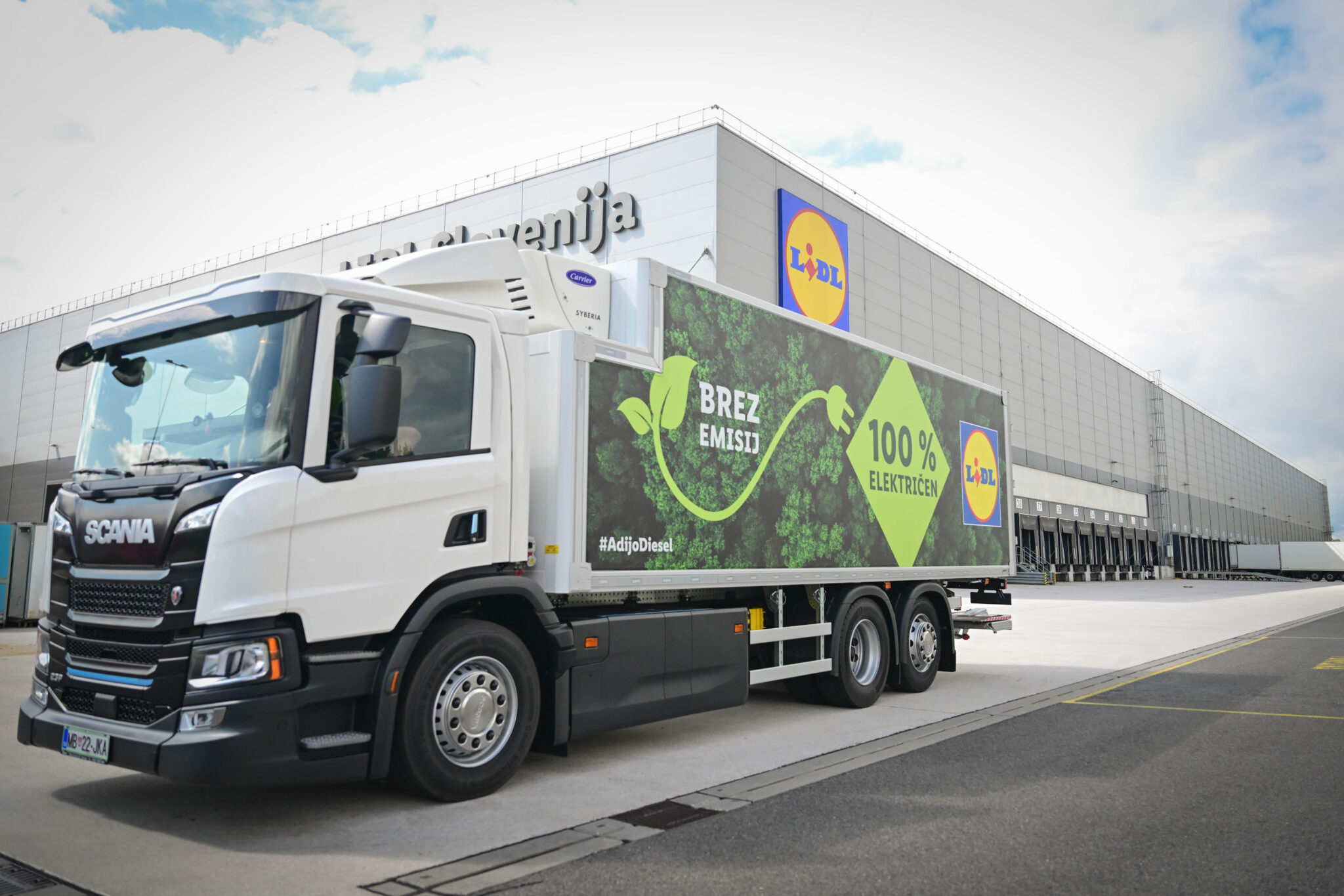 Lidl Slovenija kot prvi trgovec v Sloveniji z električnim dostavnim ...